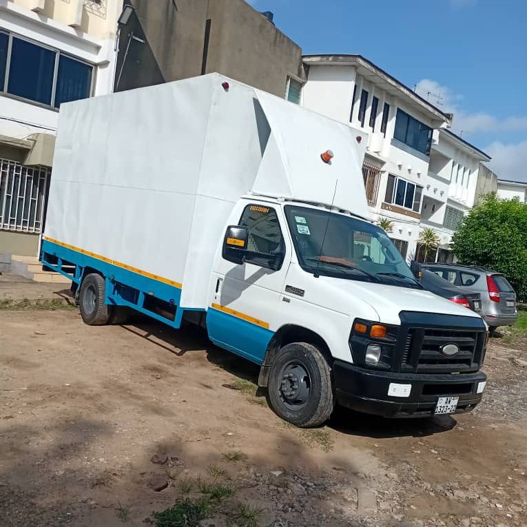 Ford Cargo Box Truck -17ft - Muvars